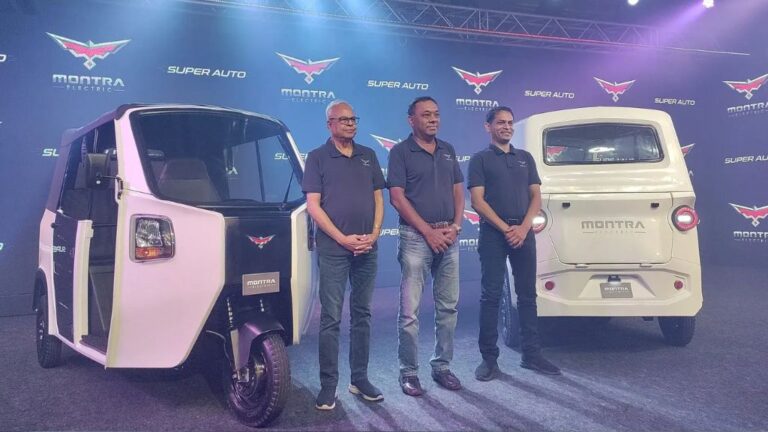 Montra Electric Super Auto with a top speed of 55 kilometers per hour